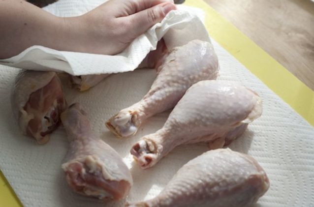 Finger Licking Good Deep Pan Fried Chicken Drumsticks - Eat Out Loud